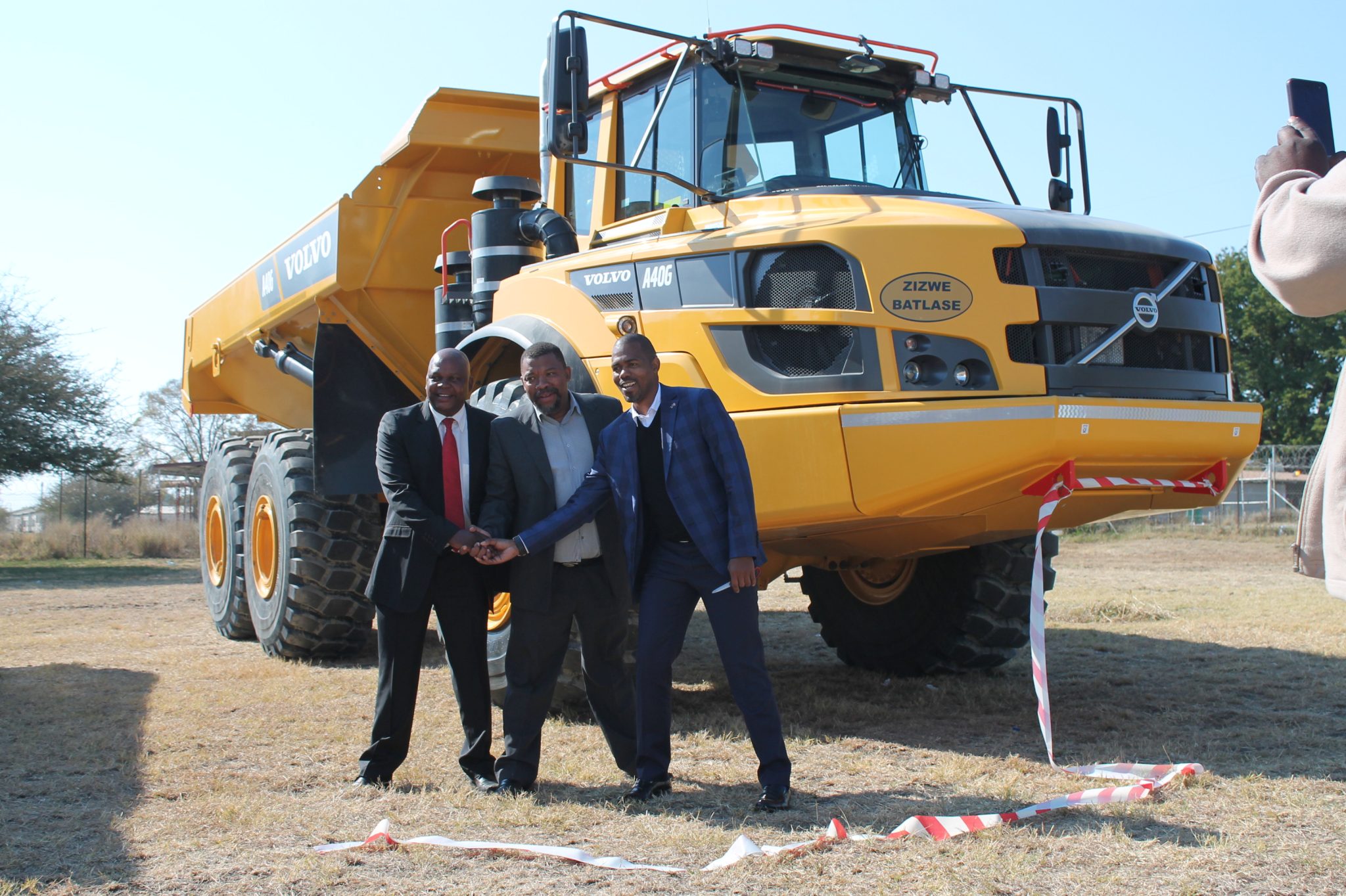 Zizwe Batlase – Opencast Mining Services